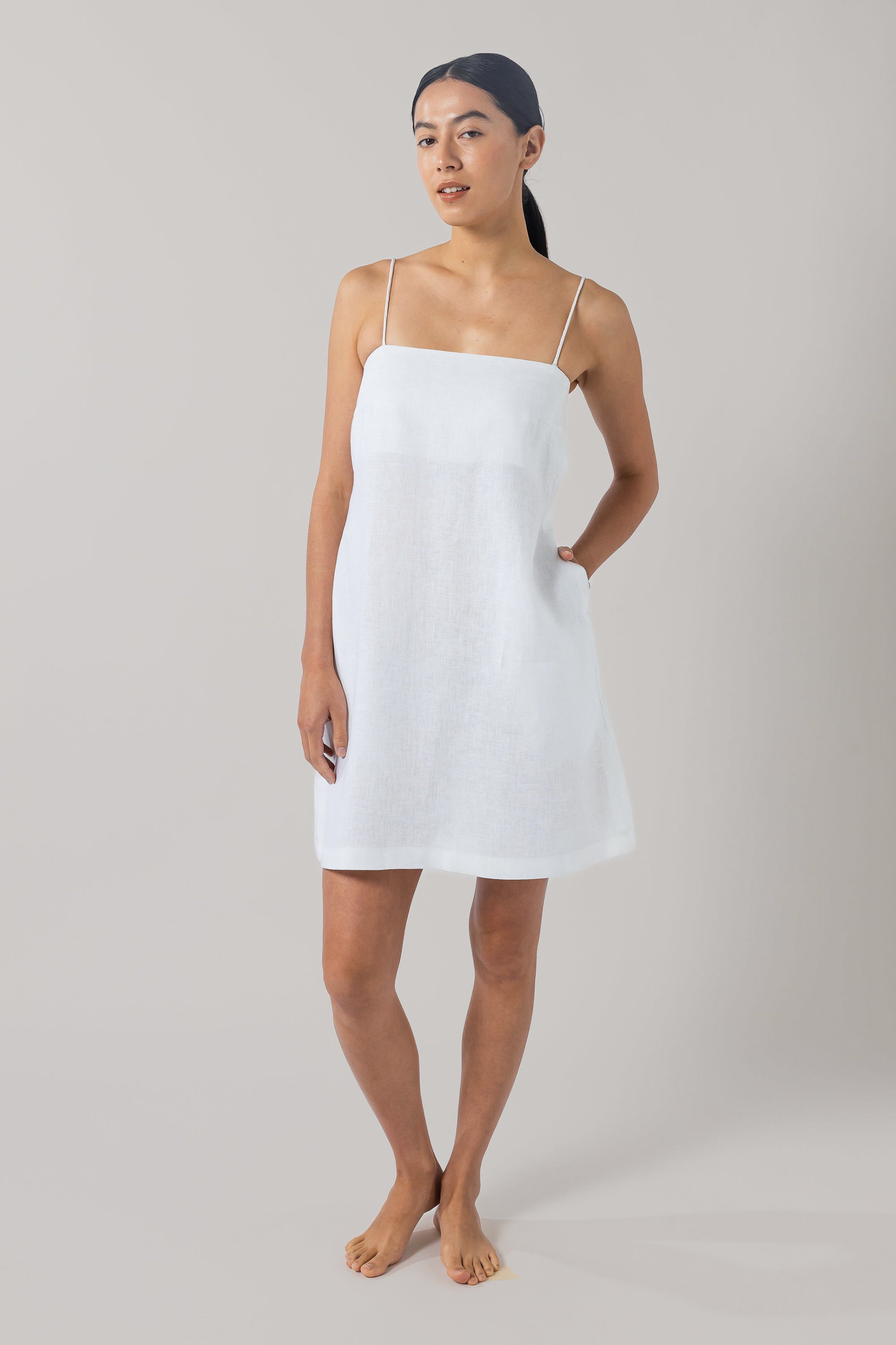 Jadie Shift Dress White – TRUDE LIZARES